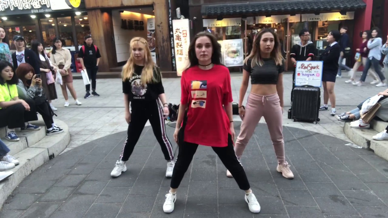 Full 180509 - Red Spark cover dance team 홍대 - YouTube