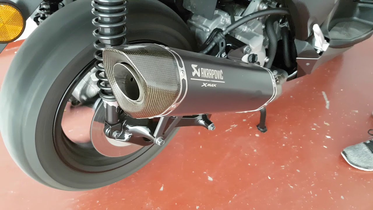 Yamaha Xmax 300 akrapovic sin db killer - YouTube