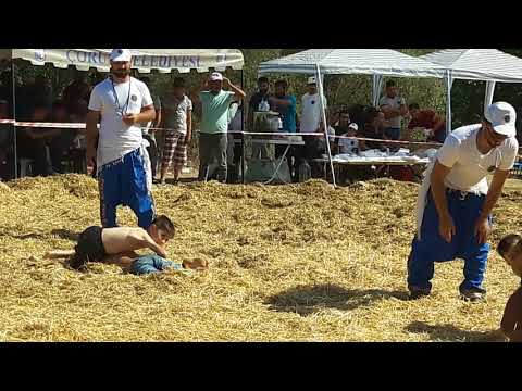 Ağaççamı köyü Ortayayla karakucak güreşleri. Minikler final Eren Ismail Tulu