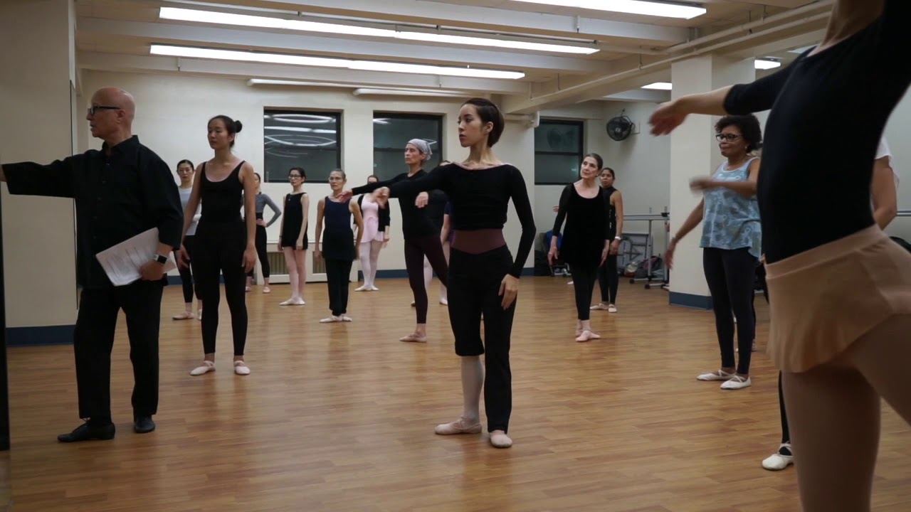 Finis Jhung Ballet Technique: Promenade en dedans en attitude - YouTube