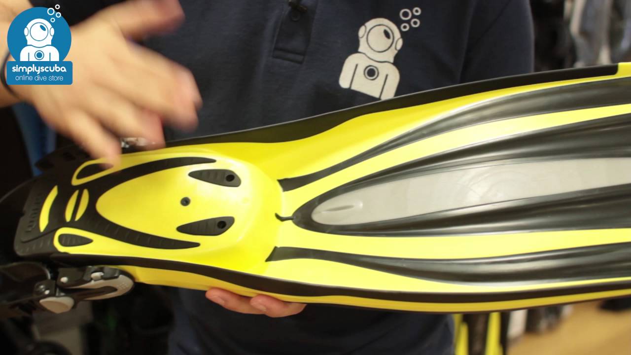 Mares Quattro Excel Plus - www.simplyscuba.com - YouTube