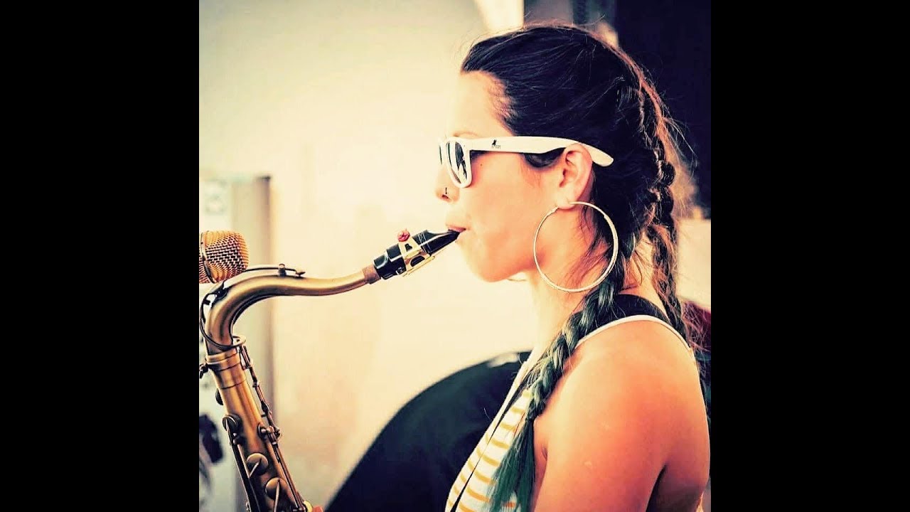 MilenaSax - Capsula 1 - El sonido - YouTube