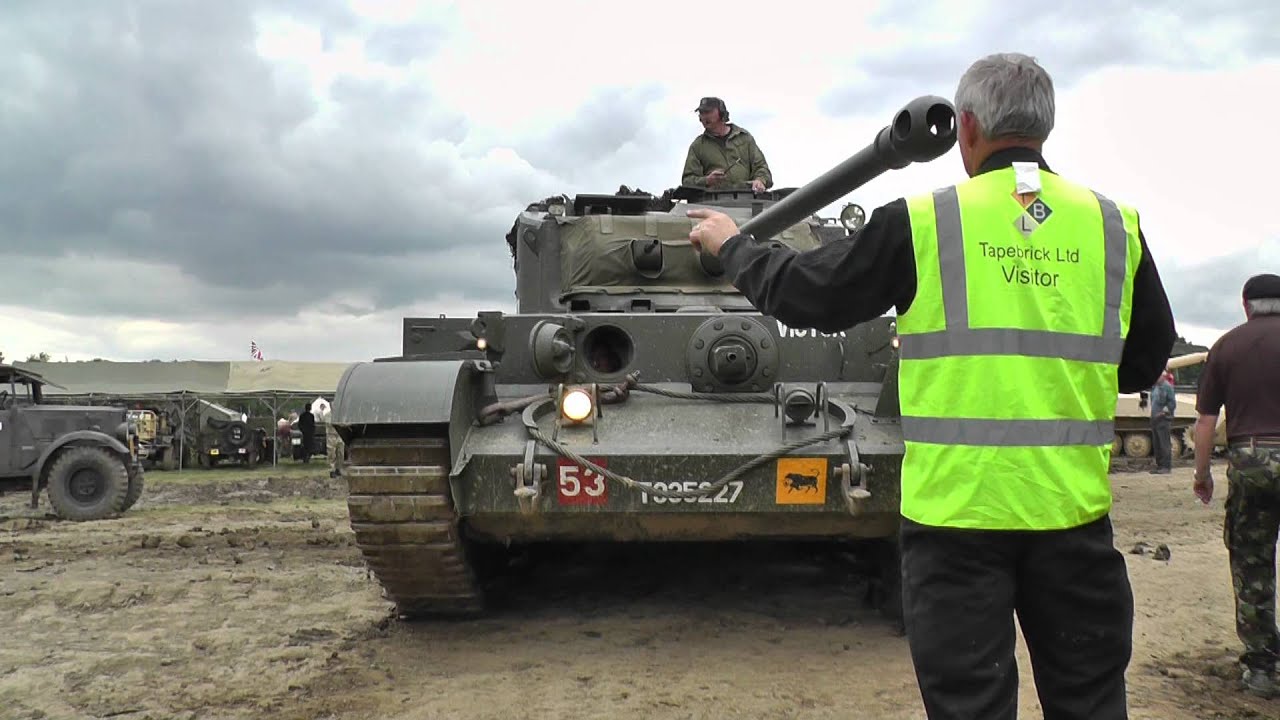 Parking a British Comet / Cruiser Tank A34 at War & Peace Show 2012 ...