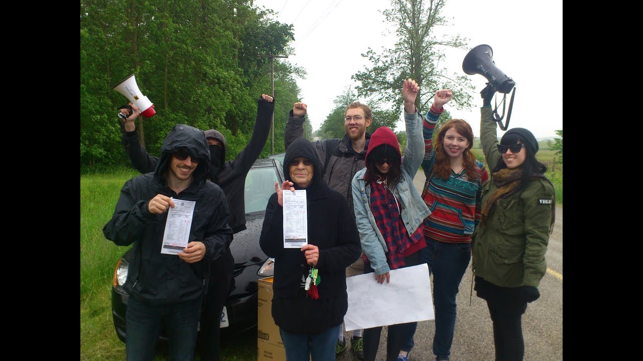 Springbrook Fur Farm - Surprise Demonstration June 6 2013 - YouTube