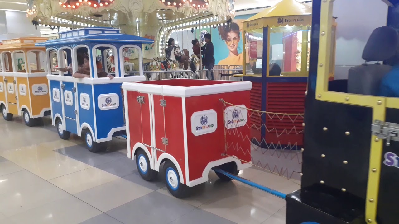 SM storyland train - YouTube