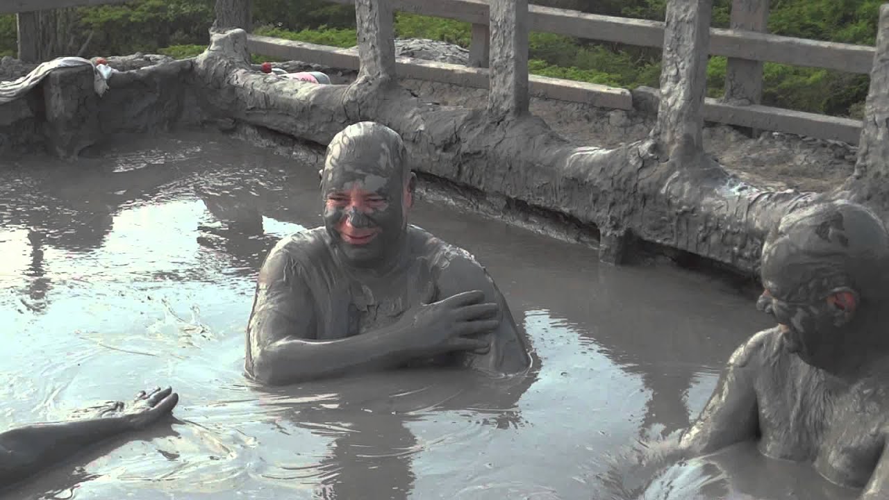Mud volcano Colombia - YouTube