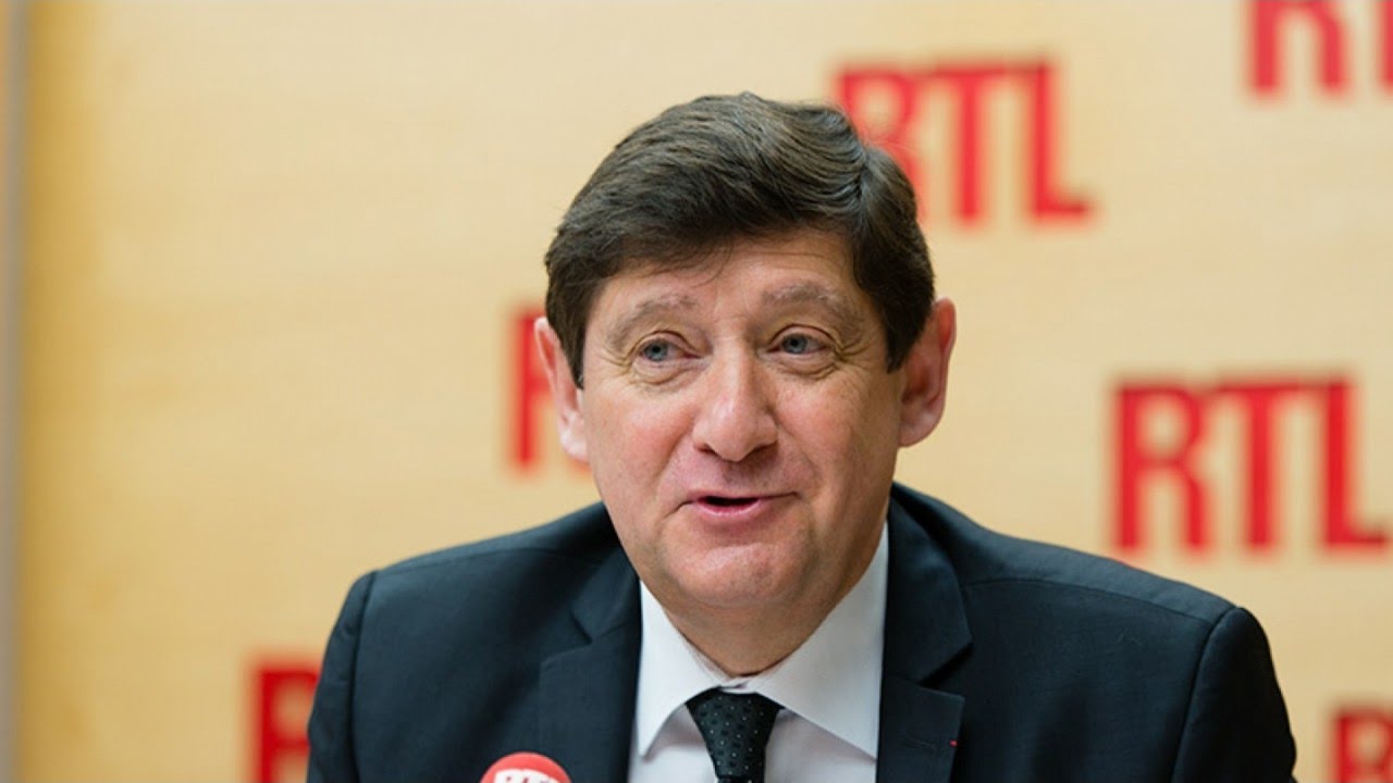 Patrick Kanner sur RTL : "j'ai senti François Hollande très ému" - YouTube