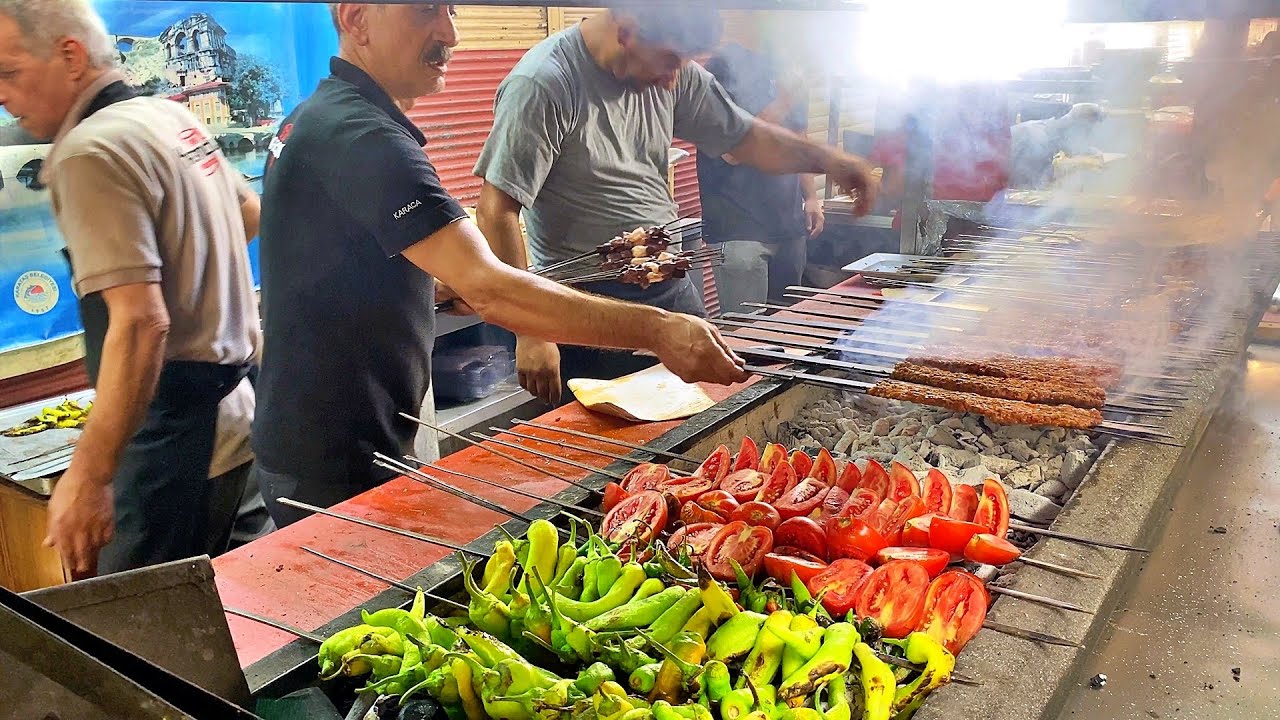 People Come From Other Countries For This Kebab - Turkish Street Food ...