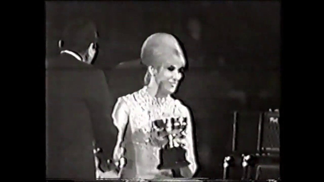 Dusty Springfield Receiving Award at the NME Poll Winners Concert 1965 ...