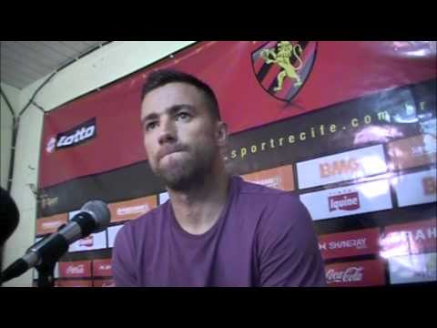 Entrevista com o zagueiro Alex Bruno - YouTube