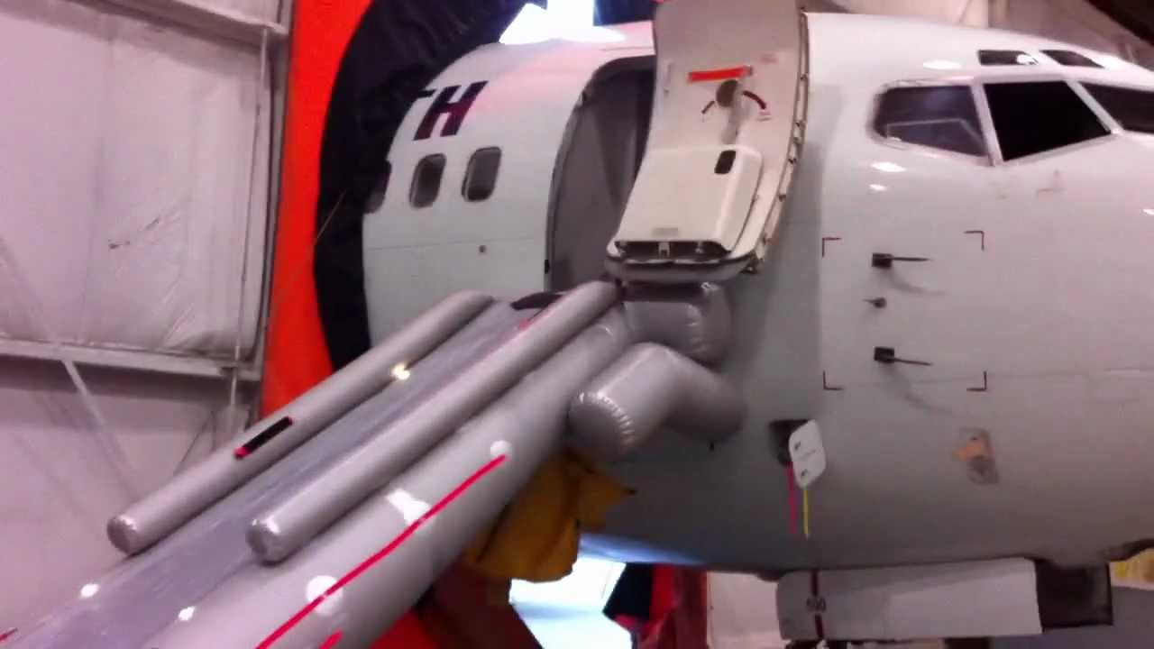 Awesome 737 Emergency Escape Slide Deployment! - YouTube