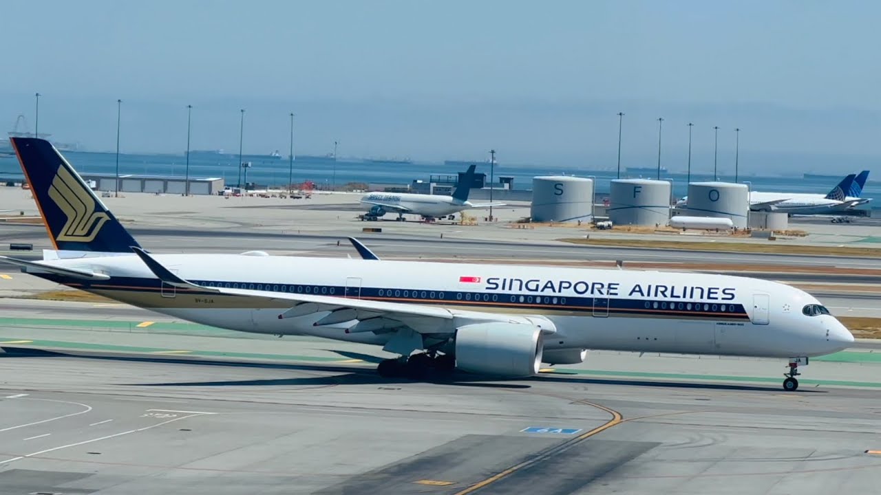 Singapore Airlines 🇸🇬 Airbus A350 taxi and takeoff at SFO in 4K - YouTube