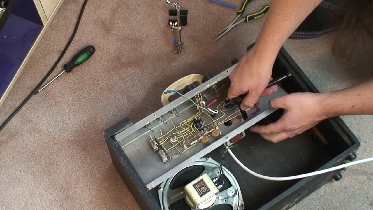 Vintage Canadian Tube Amp - Pepco Trend: Le 3 Prong Grounded Plug - YouTube