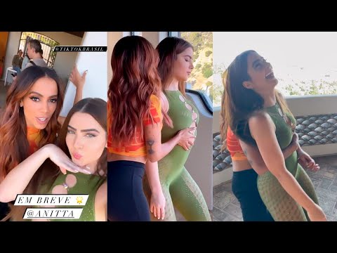 Finalmente! Anitta ensina Jade Picon  \