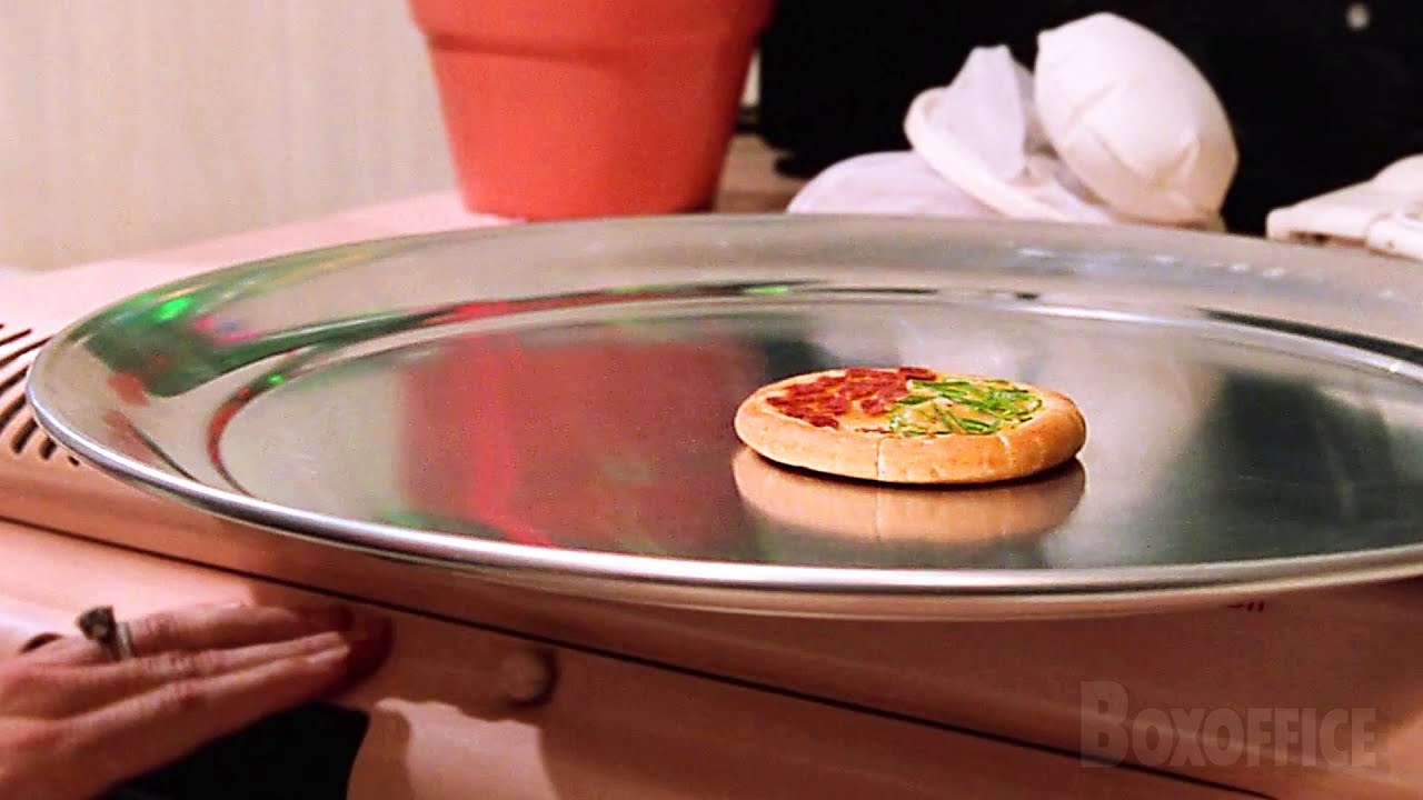 The 2015 McFlys enjoy a dehydrated pizza | Back To The Future 2 | CLIP ...