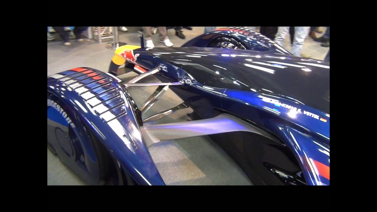MotorShow 2011 - Red Bull X2010 - YouTube