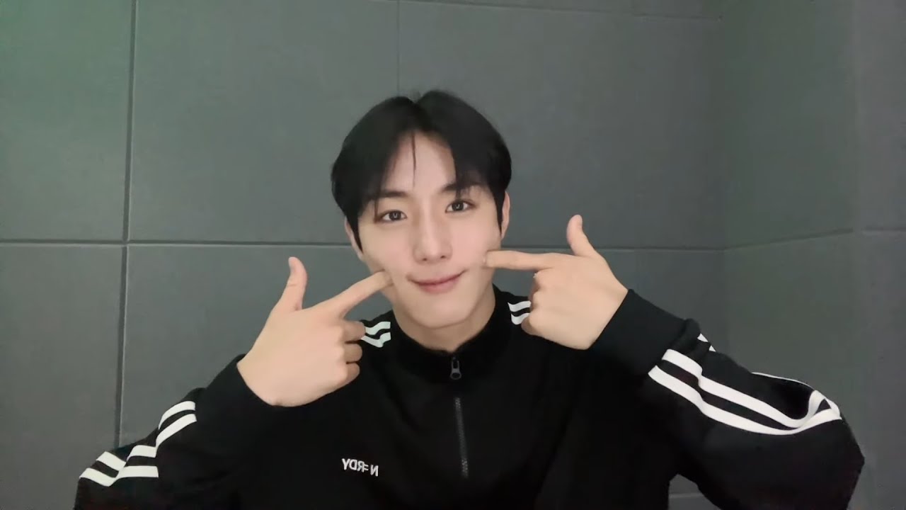 240906 더크루원 승환 점심 학식 급식🥄 - YouTube