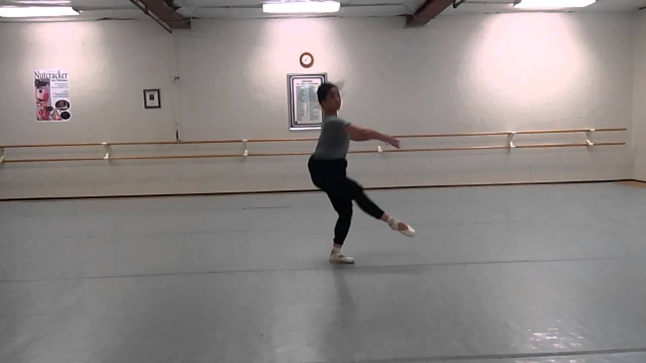 Fouette turns endehors en pointe - YouTube