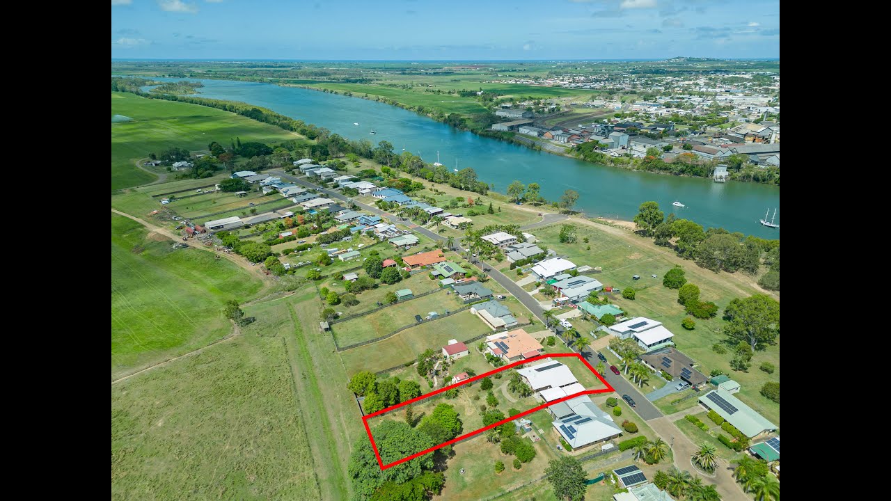 48 Mariners Way - YouTube