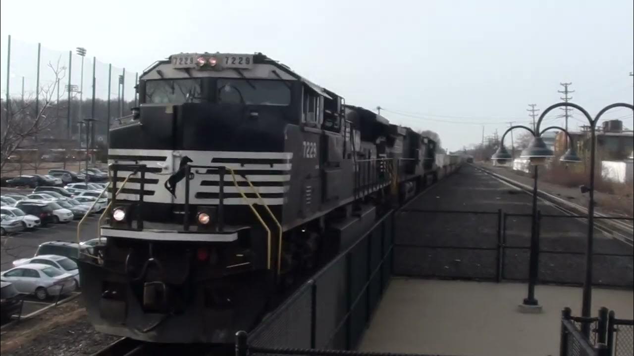 NS 7229 Leads NS 20E East through Union, NJ 1/04/2019 - YouTube