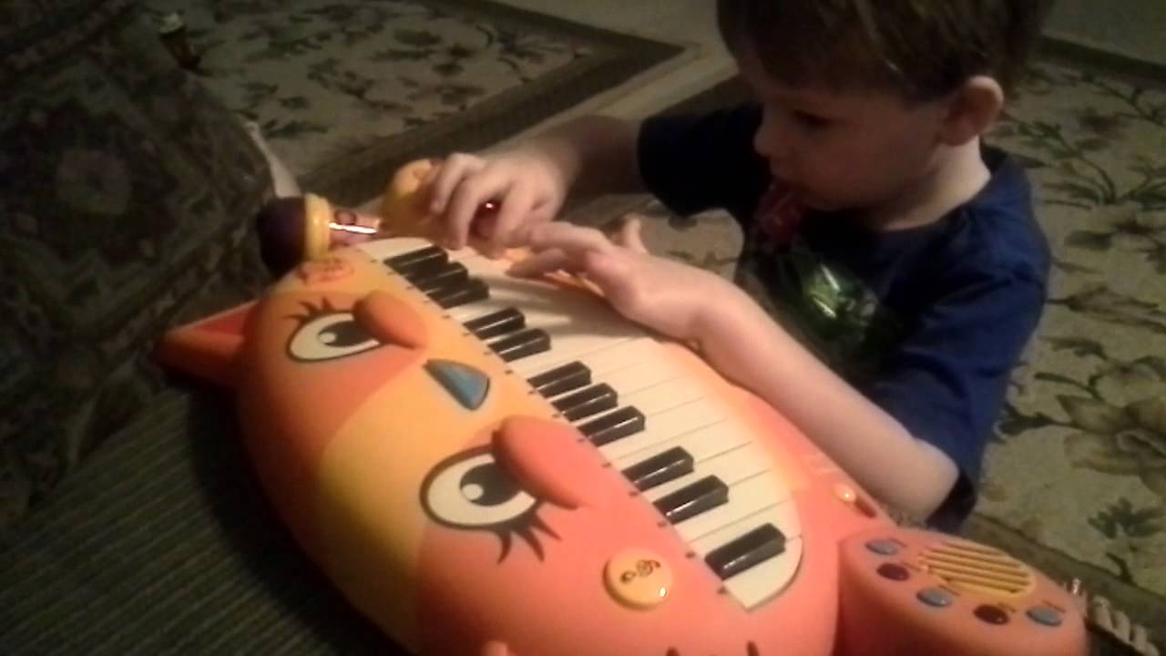 4yr Old Boy With Autism Teaches Himself To Play Piano YouTube 4yr-old-boy-with-autism-teaches-himself-to-play-piano-youtube