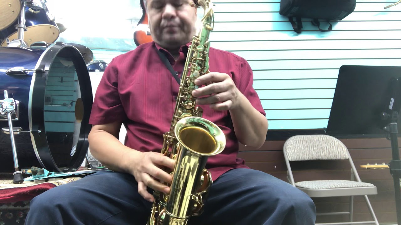 Saxofon escala de fa - YouTube