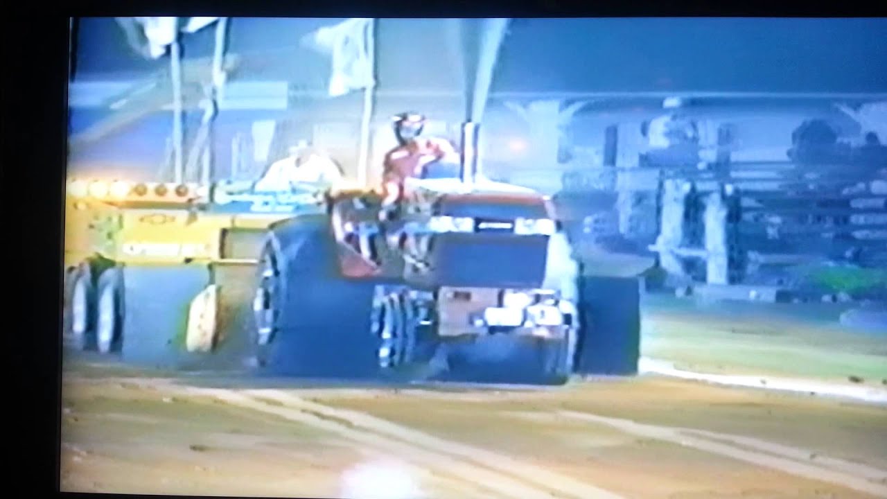 The Red Rascal at Chapel Hill 1990 - Pull Off 2nd Place - YouTube