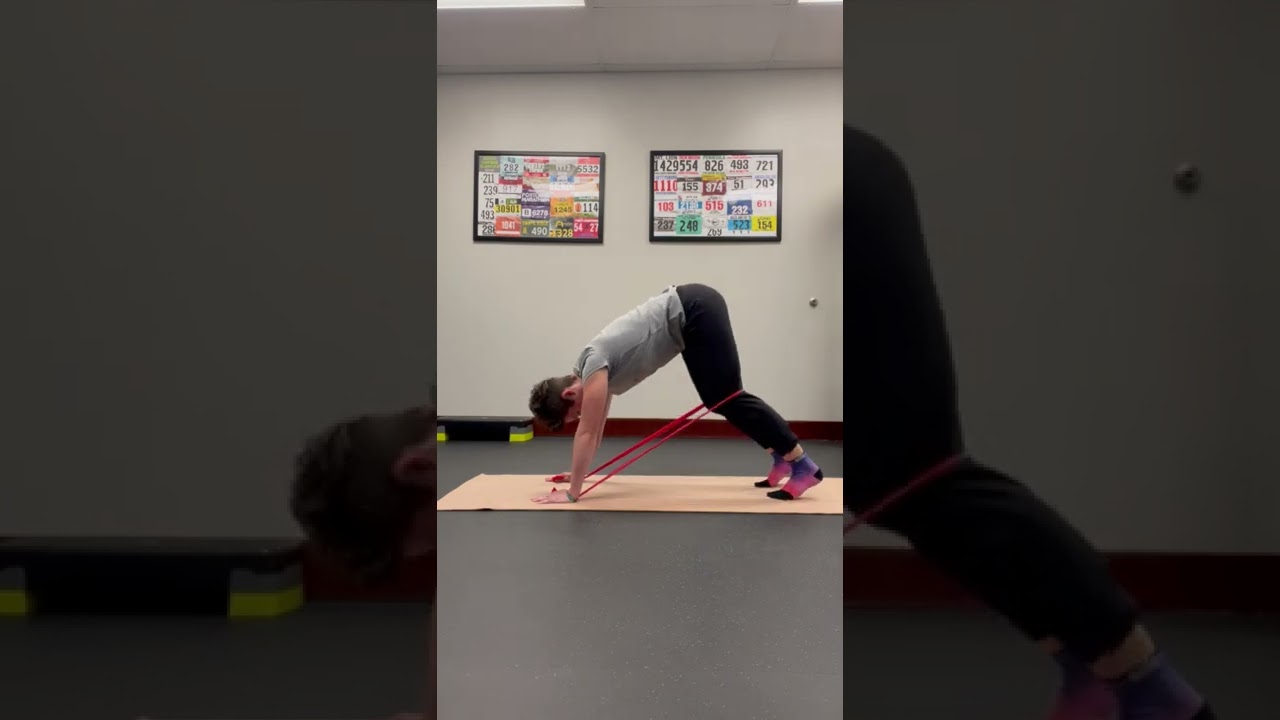 Banded Bear Knee Extension - YouTube