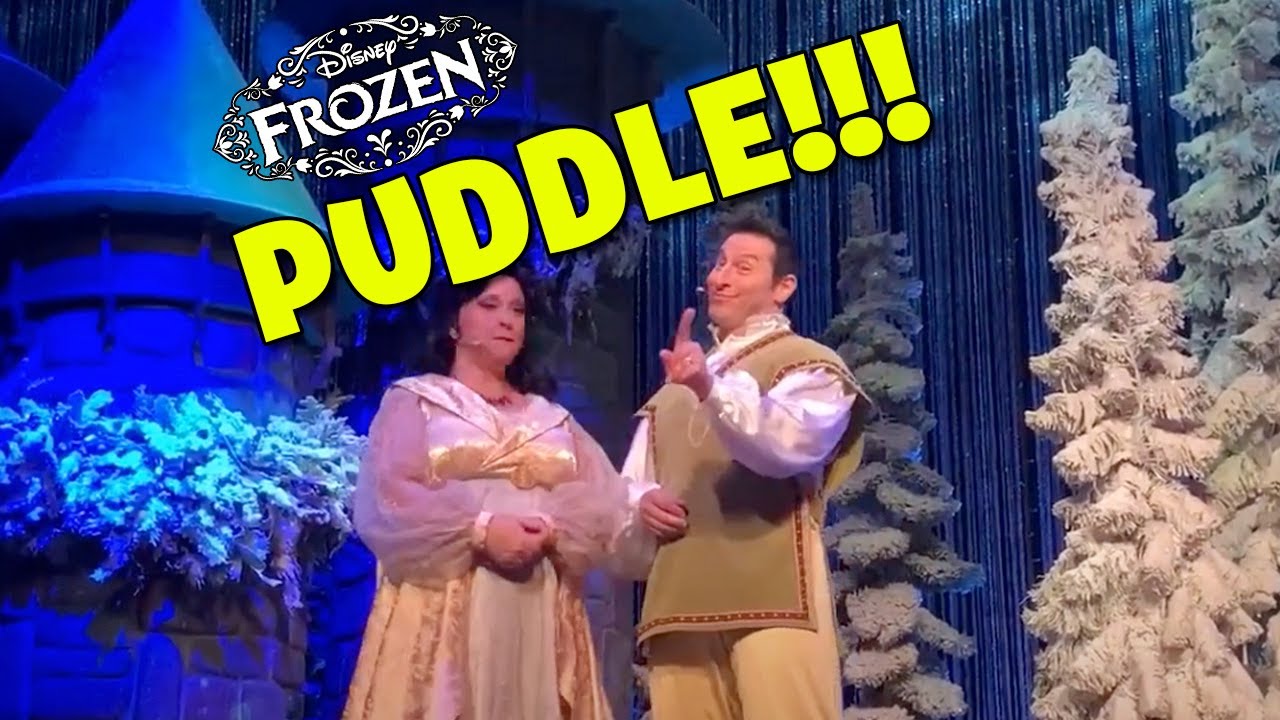 Great reaction to saying "PUDDLE" at the Disney Frozen Sing Along at ...