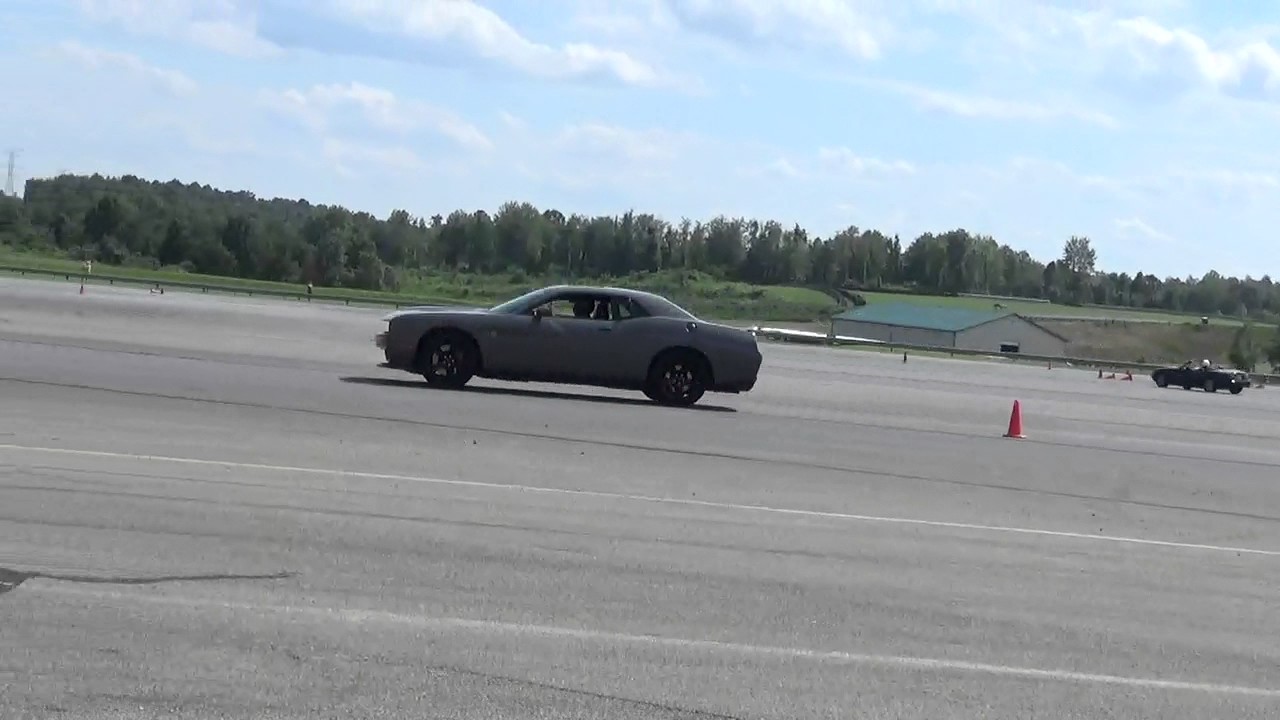 2017 Challenger Hellcat at Pitt Race lowkey Autocross - YouTube