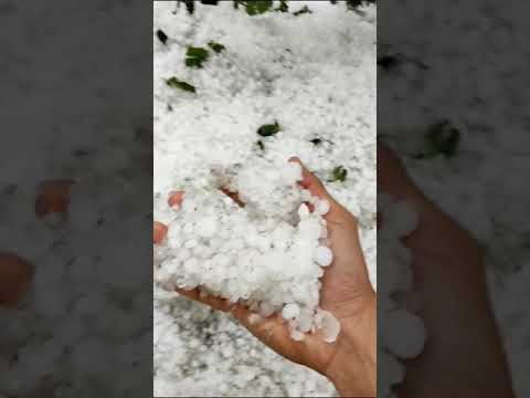 Ağdam Üçoğlan kəndinə yağan dolu