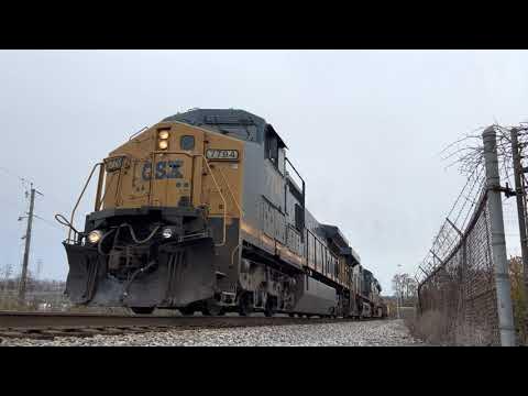 CSX C40-8W 7794 Leads Manifest M541-28 on 11/29/22 - YouTube