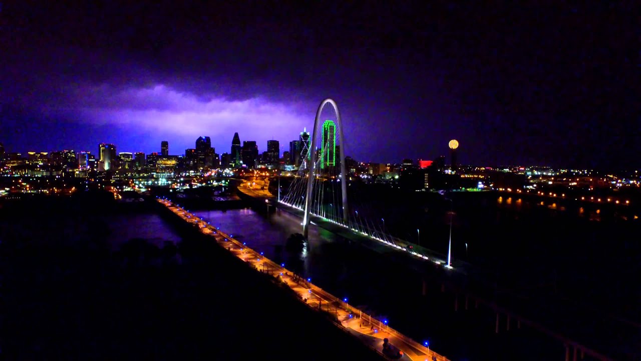 Dallas Lightning Storms over the Trinity 5-26-15 - YouTube