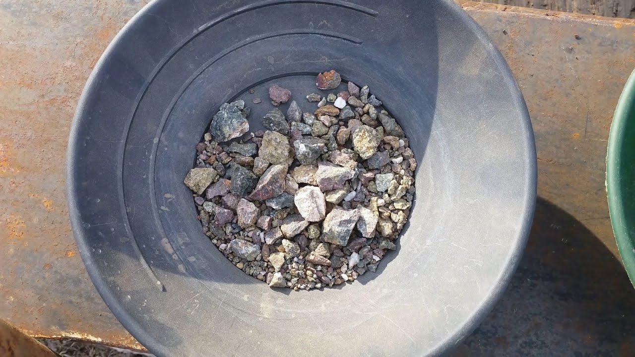 Crushing The Caligreen Gold Paydirt Tailings and Large Rocks! - YouTube