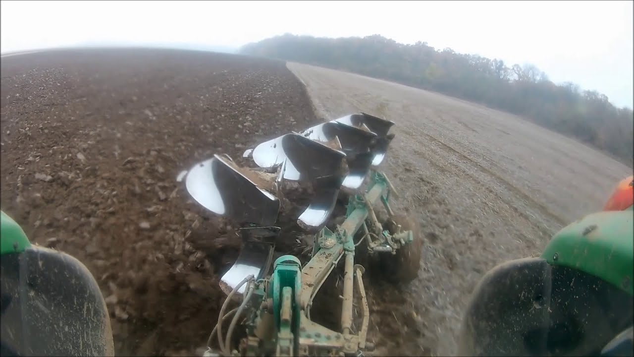Ploughing John Deere and Regent - Oranje novembar 2020 - YouTube