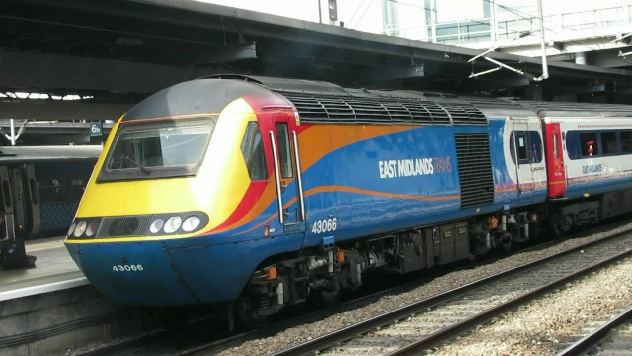 The LNER EMT HST Set at Leeds - YouTube