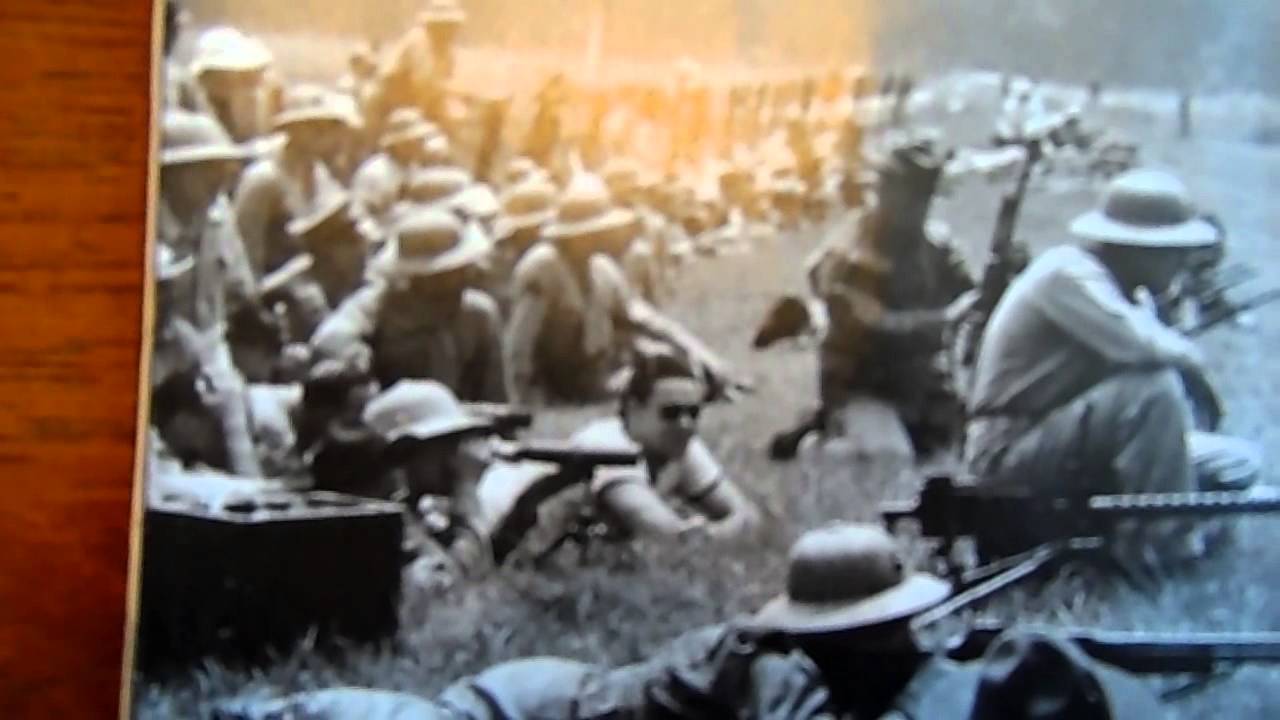 Time Traveler found in War Photo 1942 - YouTube