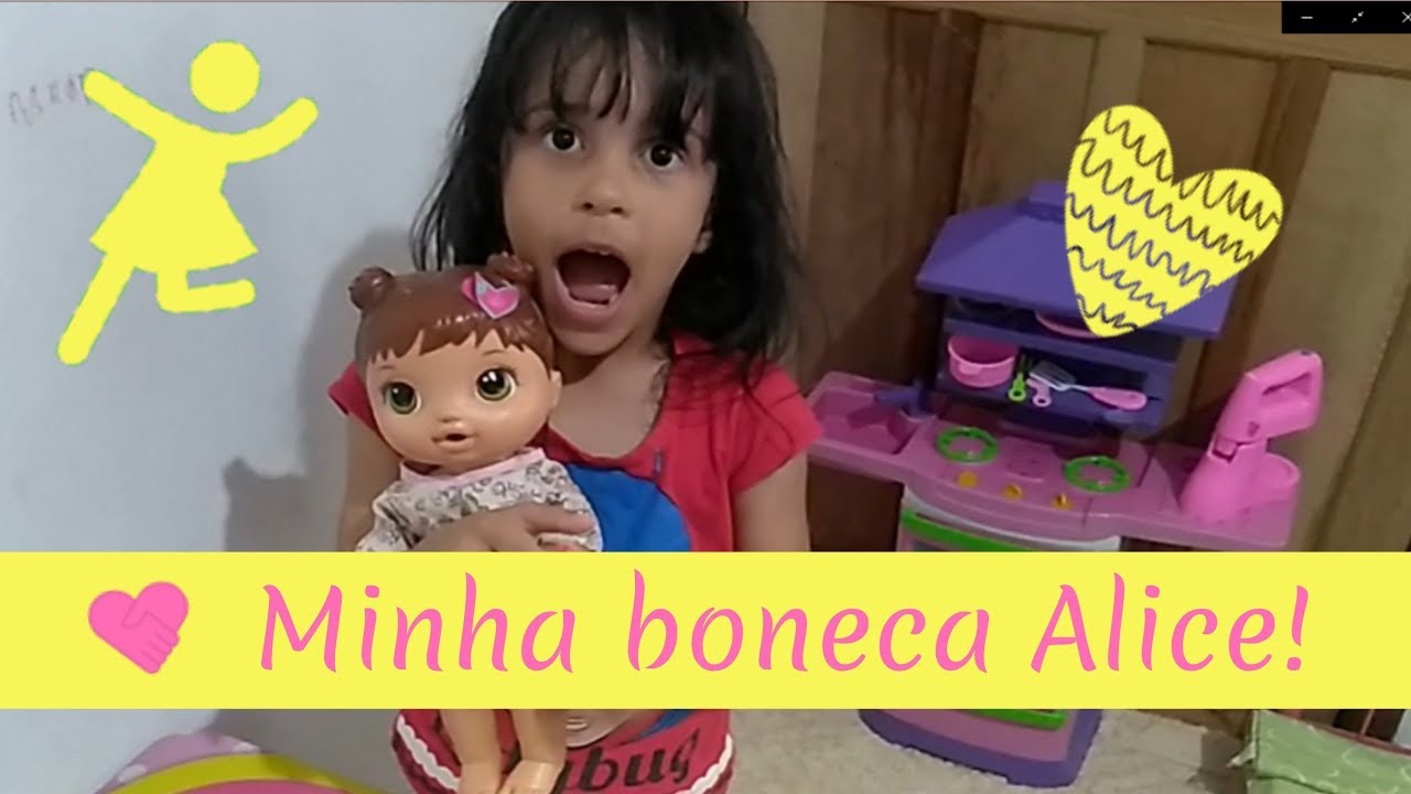 Brincando com minha boneca Baby Alive Alice | Fiz papinha e troquei a ...