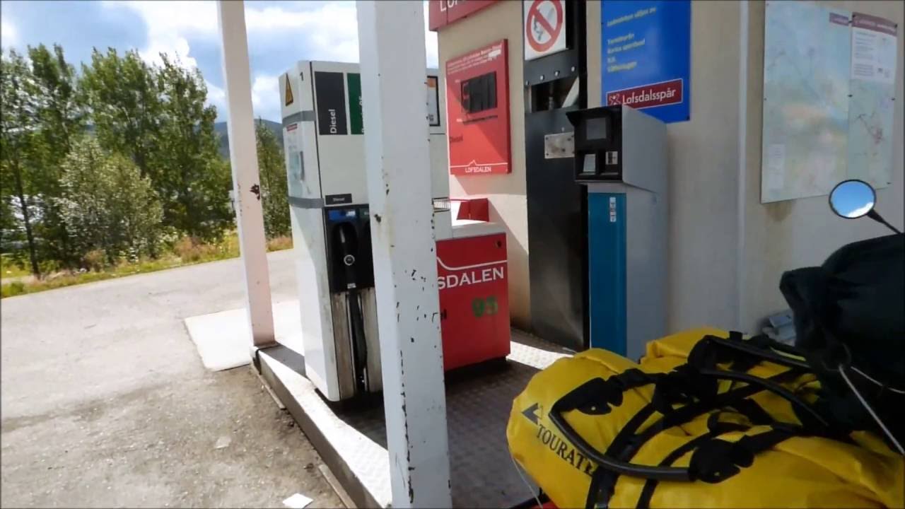 Was passiert, wenn man in Lofsdalen, Schweden, Benzin kaufen will - YouTube