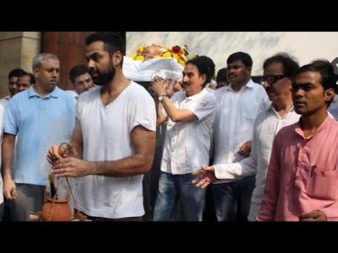 Abhay Deol Bids Farwell To Father Ajit Singh Deol | Bollywood News ...