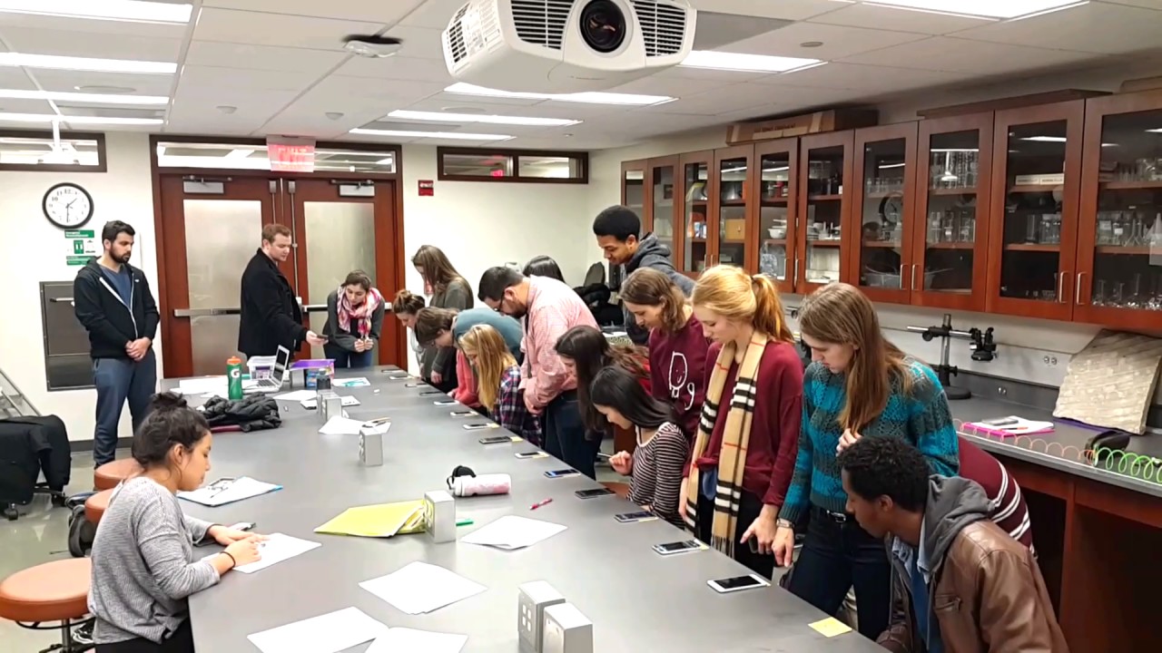 Smartphone Seismic Experiment -- Geophysics Lab - YouTube