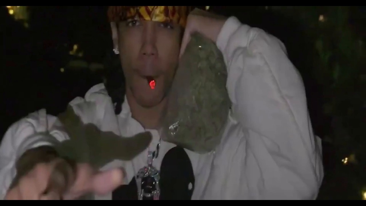 Che Million Dollar Mansion Music Video Youtube