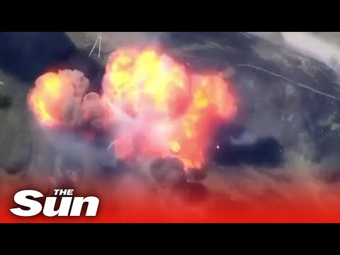 Ukrainian Artillery destroys two Russian tanks near Lyman