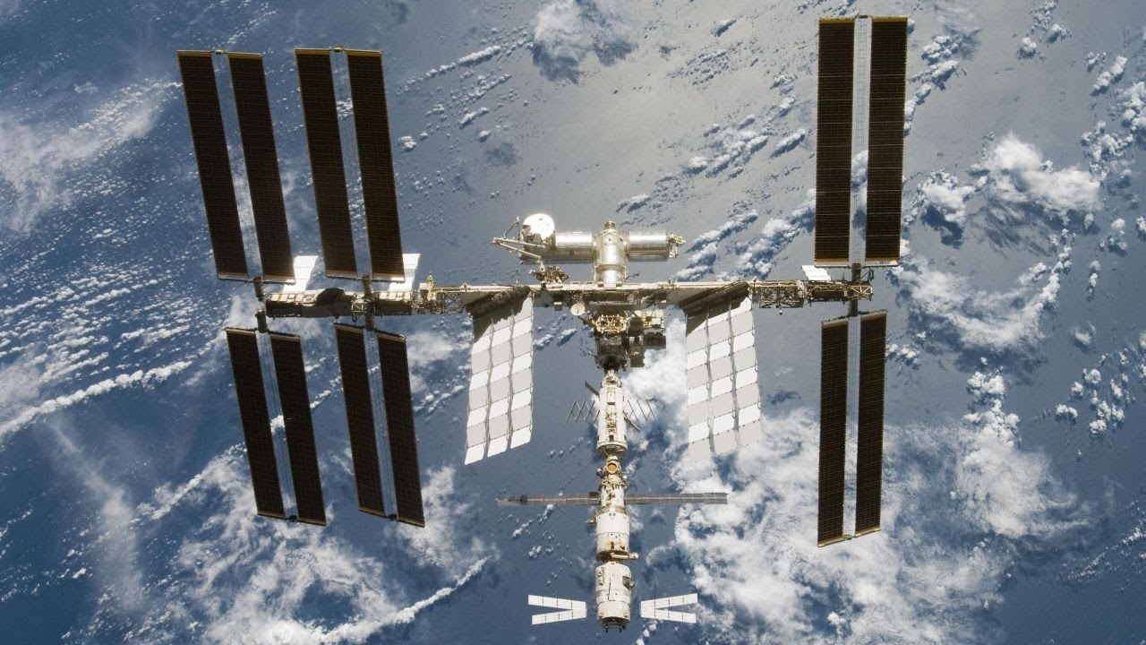 La NASA cambia Windows por Linux en la ISS - YouTube