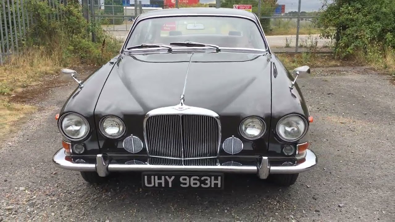 Jaguar 420G - YouTube
