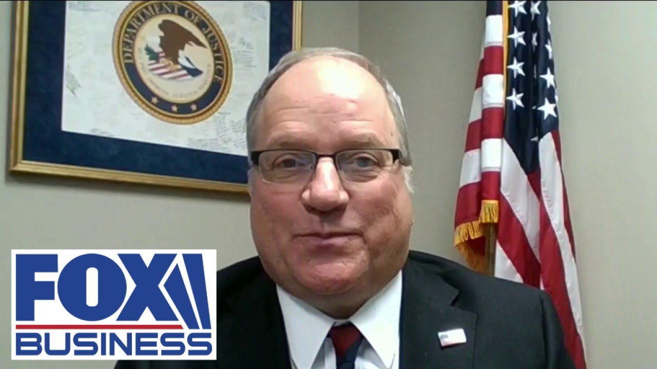 Former attorney breaks down legal case against Sam Bankman-Fried - YouTube