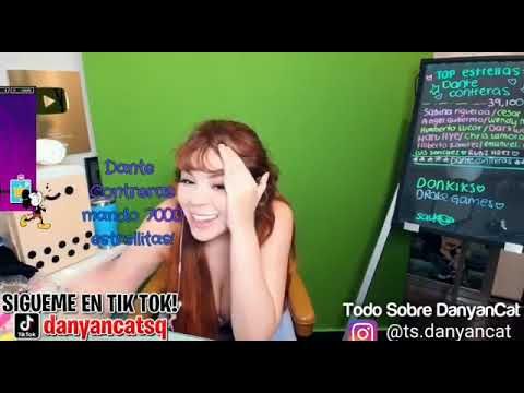 Danyancat enseñando el culo 