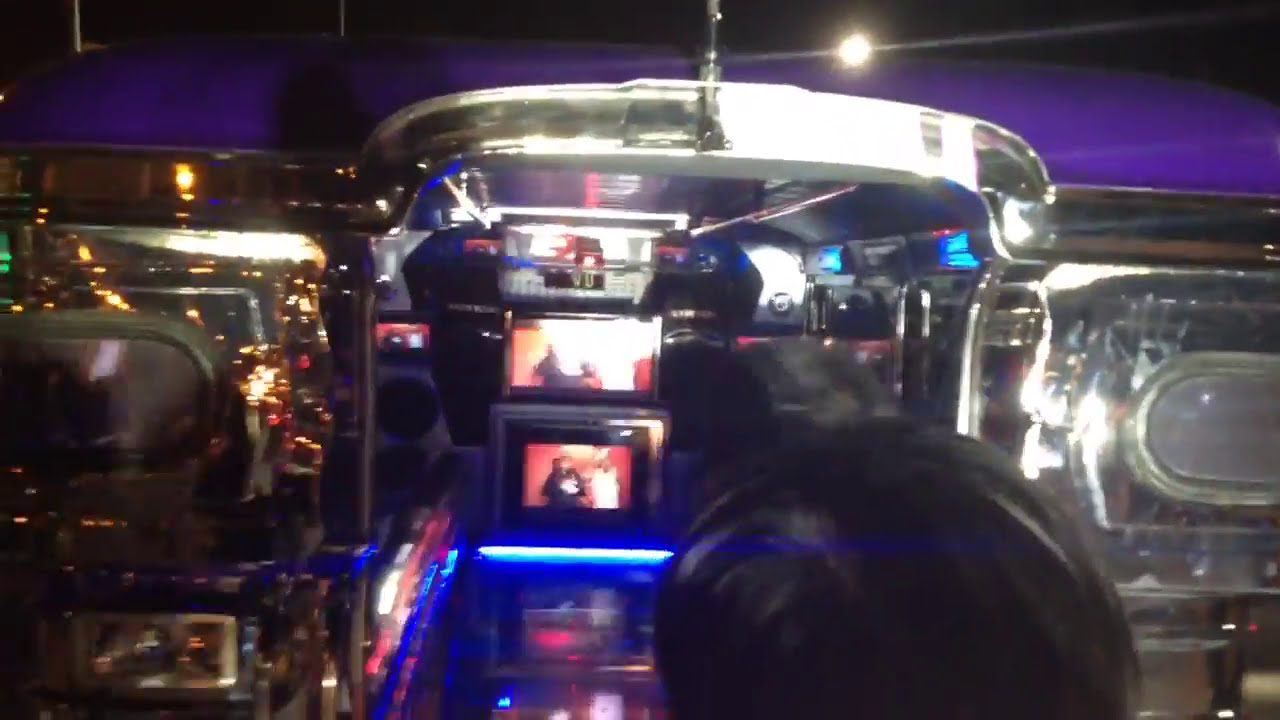SM Clark Car Show + Samsung Store + Paotsin + Fried Siopao ...