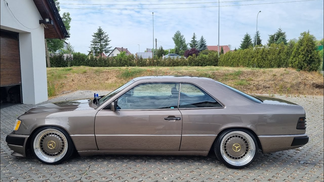 Full detail Mercedes Benz W124 Coupe - YouTube