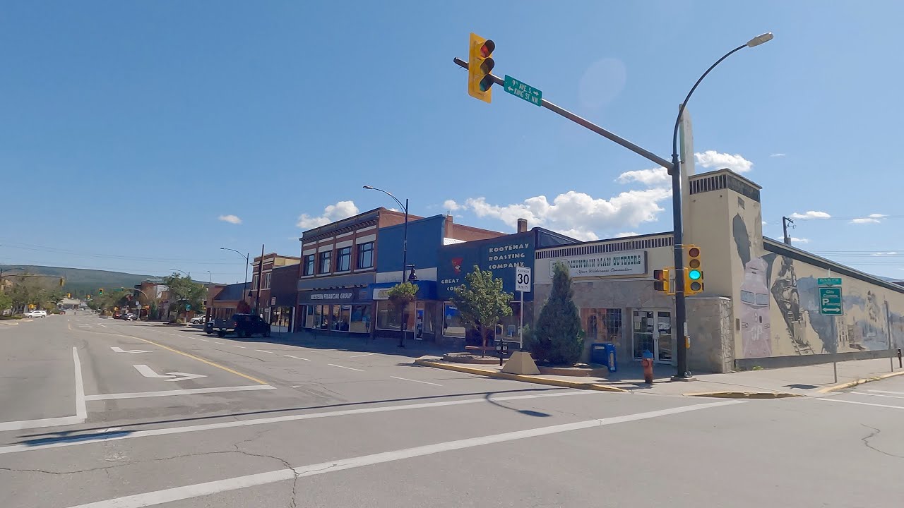 Cranbrook BC Canada - Driving into the City. - YouTube